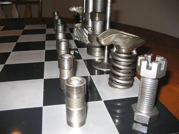 27 - Unusual and interesting chess set designs - Designbuzz